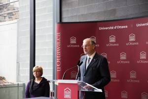 Nouveau recteur et vice-chancelier : Jacques Frémont, un corps étranger ...