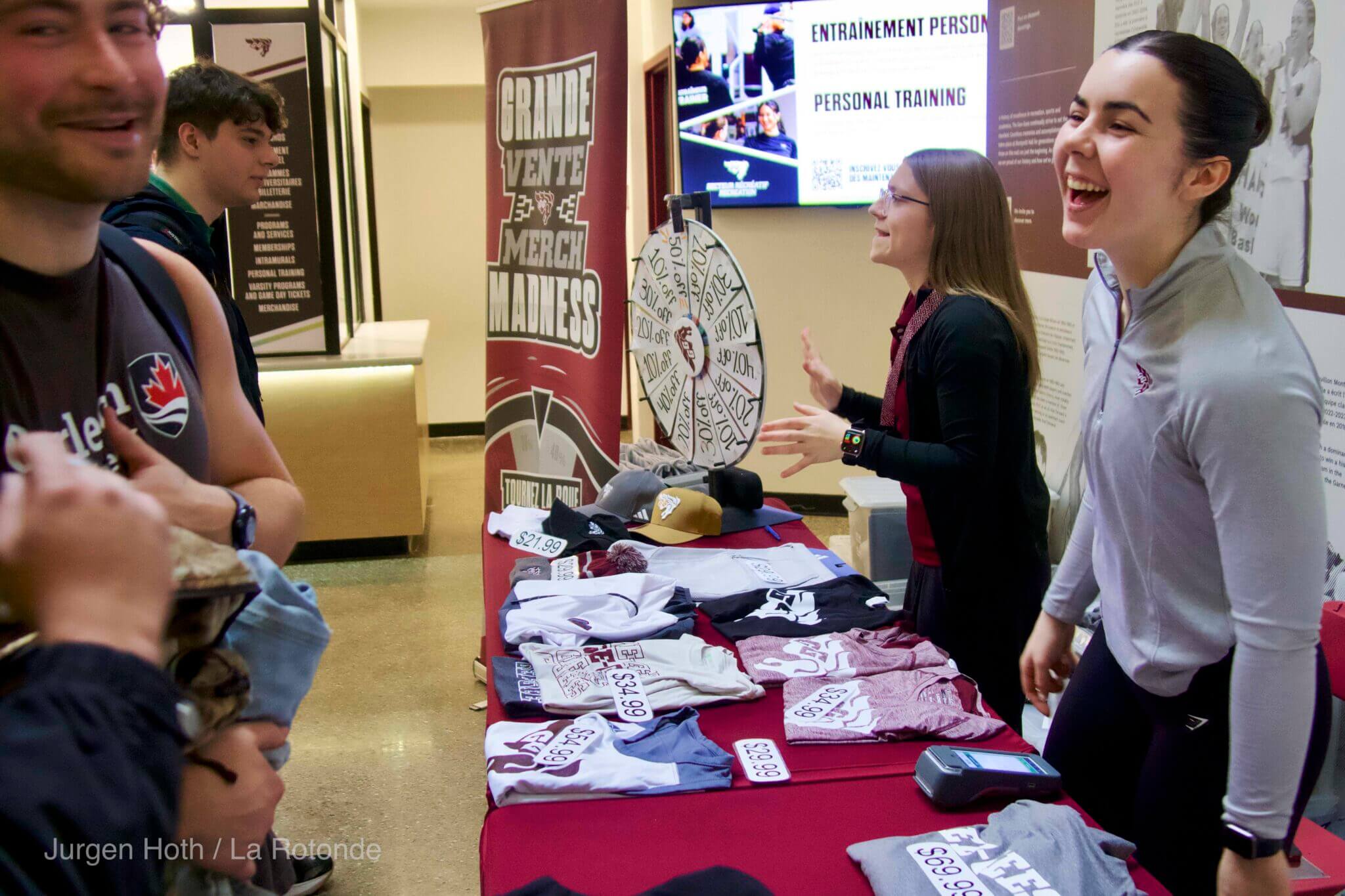 Merch Madness : grande vente des Gee-gees – La Rotonde